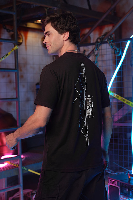 CYBERPUNK EDGERUNNERS LUCY BARCODE SPINE TEE – CD PROJEKT RED Gear ...